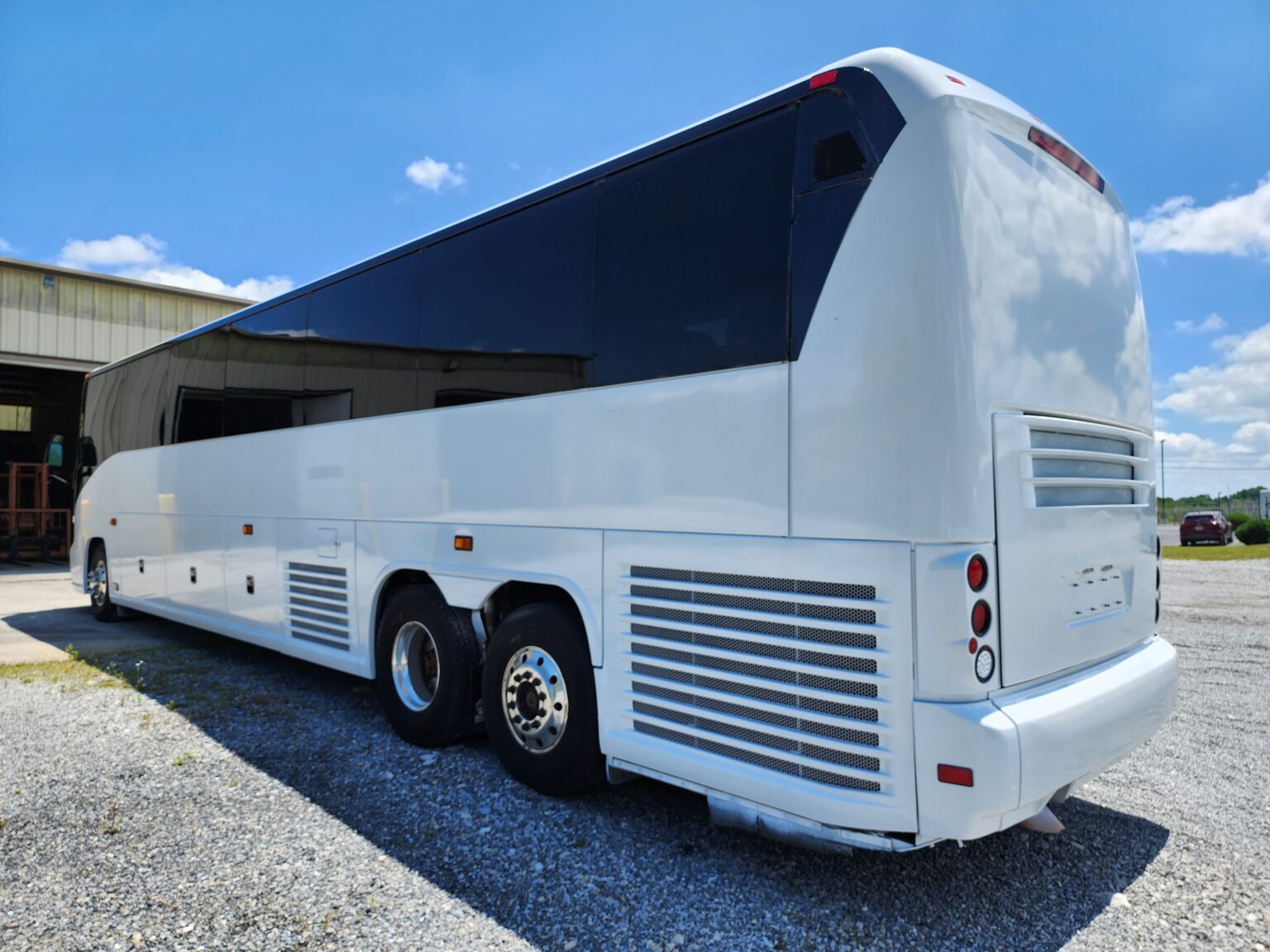 2011 MCI J4500, Bus # 5813 - Sawyers Bus Sales & Conversions