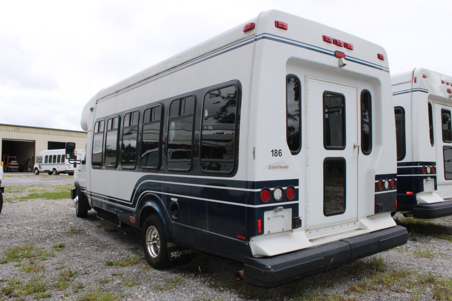 2011 FORD E-450, Bus # 5024 - Sawyers Bus Sales & Conversions
